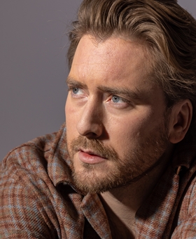 Skådespelare Charlie Petersson på StagePool