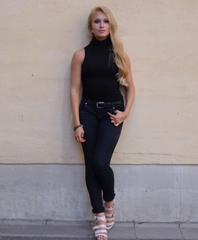 Musikalartist Emma Pucek på StagePool